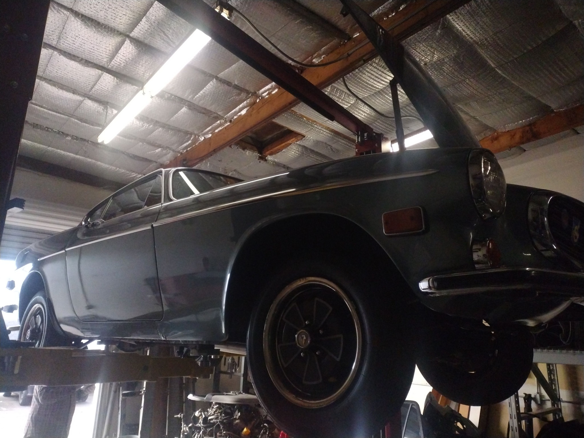 DIY Oil Change Phoenix | Rent-A-Lift Makes Maintenance Easy